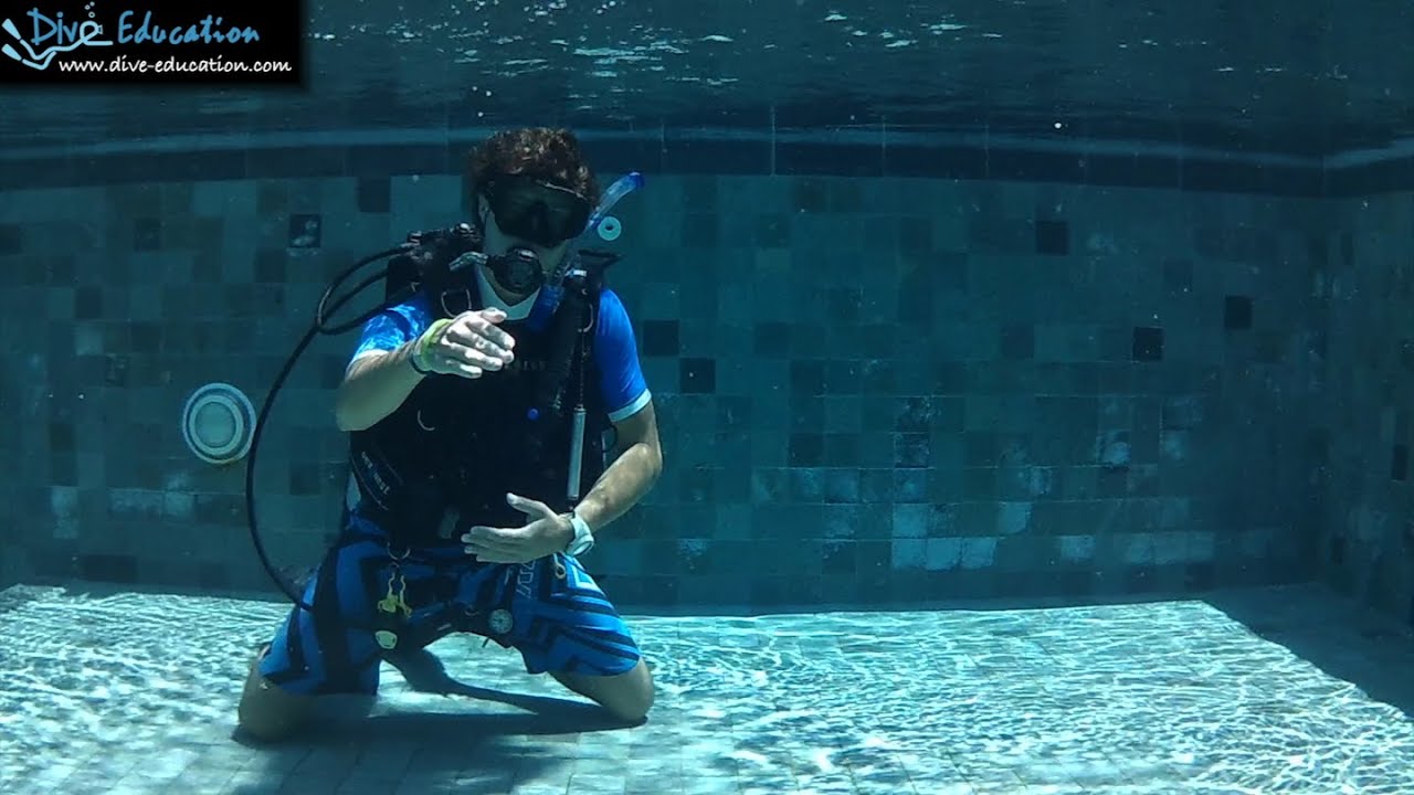 PADI Divemaster and Instructor Development Course (IDC) Skill Circuit @ dive-education.com with Matt