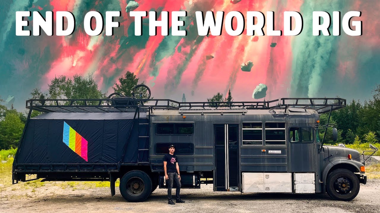 2003 School Bus Gets Turned Into a Crazy Spaceship on Wheels With a ...