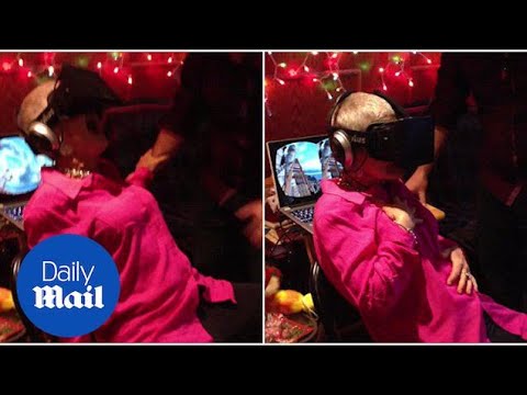 Grandmother screams and passes out while using Oculus Rift - Daily Mail