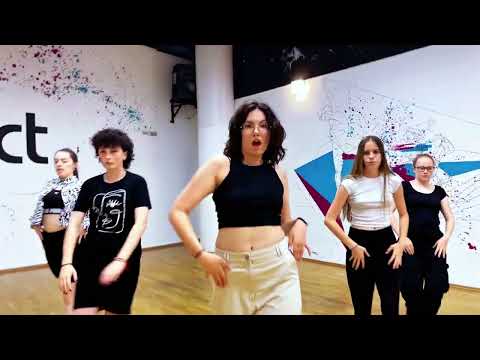 K-pop s Dari na summer campu (léto 2024)