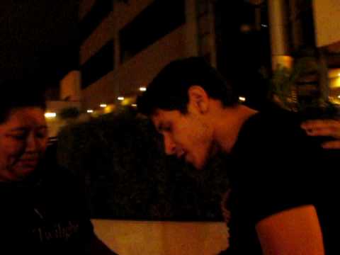 Alex Meraz Sings Happy Birthday To A Fan | Gossip_Dance