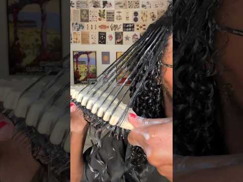 Bounce curl brush on 3b hair #curls #curlyhair
