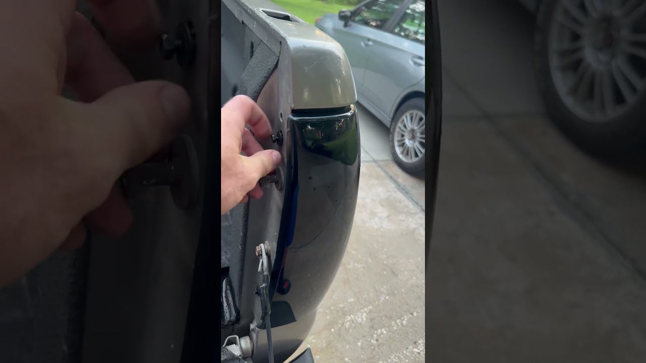 How to fix 99-06 loose tailgate #automobile #silverado #2500 #hd  #truck #allison #duramax