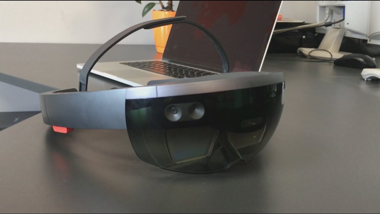 Discover the Power of Microsoft HoloLens with Program-Ace