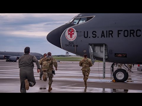 Nuclear Alert Scramble β Crews Rush KC-135 to Middle East!