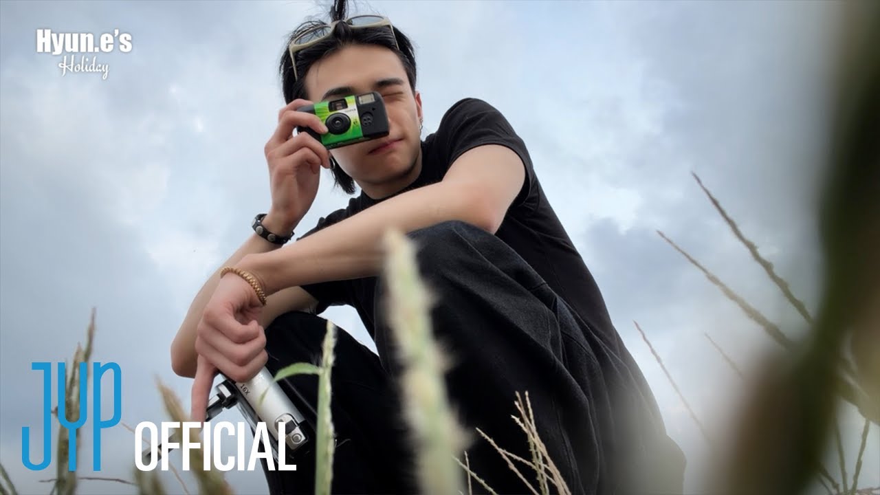 [SKZ VLOG] Hyunjin : Hyun.e's Holiday 12