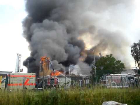 Feuer in Neuss3.3gp