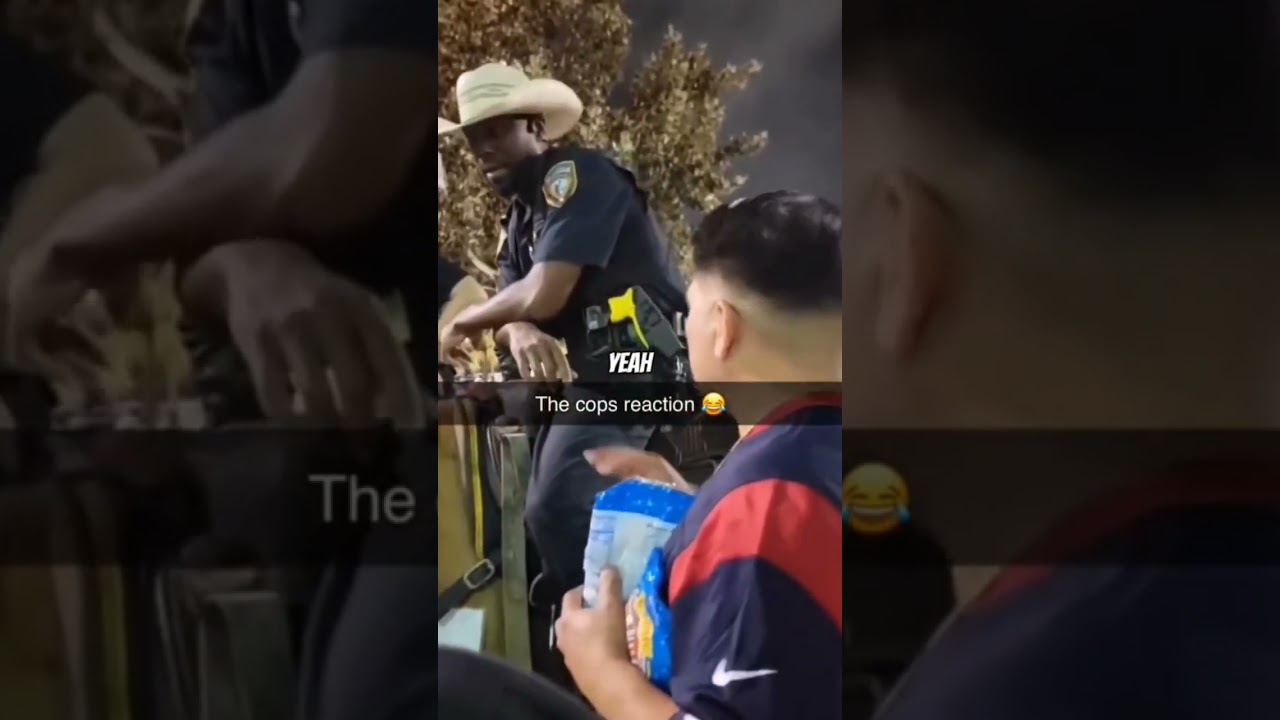 He took a chance #cop #police #horse #pet #funny #prank #shorts #tictok #viral