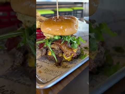 Piper’s Burger in the Houston Heights! #houston #texas #burgers #thingstodoinhouston