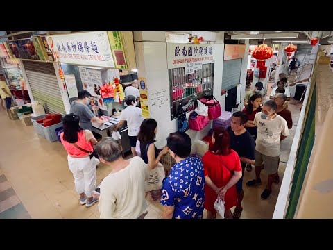 Longest queue Char Kway Teow! Outram Park Fried Kway Teow Mee at Hong Lim Food Centre Michelin award
