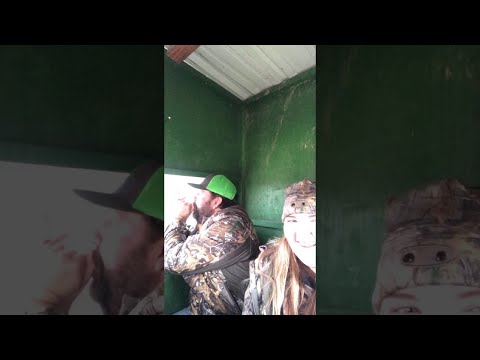 Hilarious Dads Buck Call || ViralHog