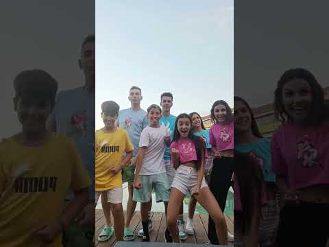 team maximo???? #ladyabril #dance #like #baile #youtubeshorts #parati #viral #video