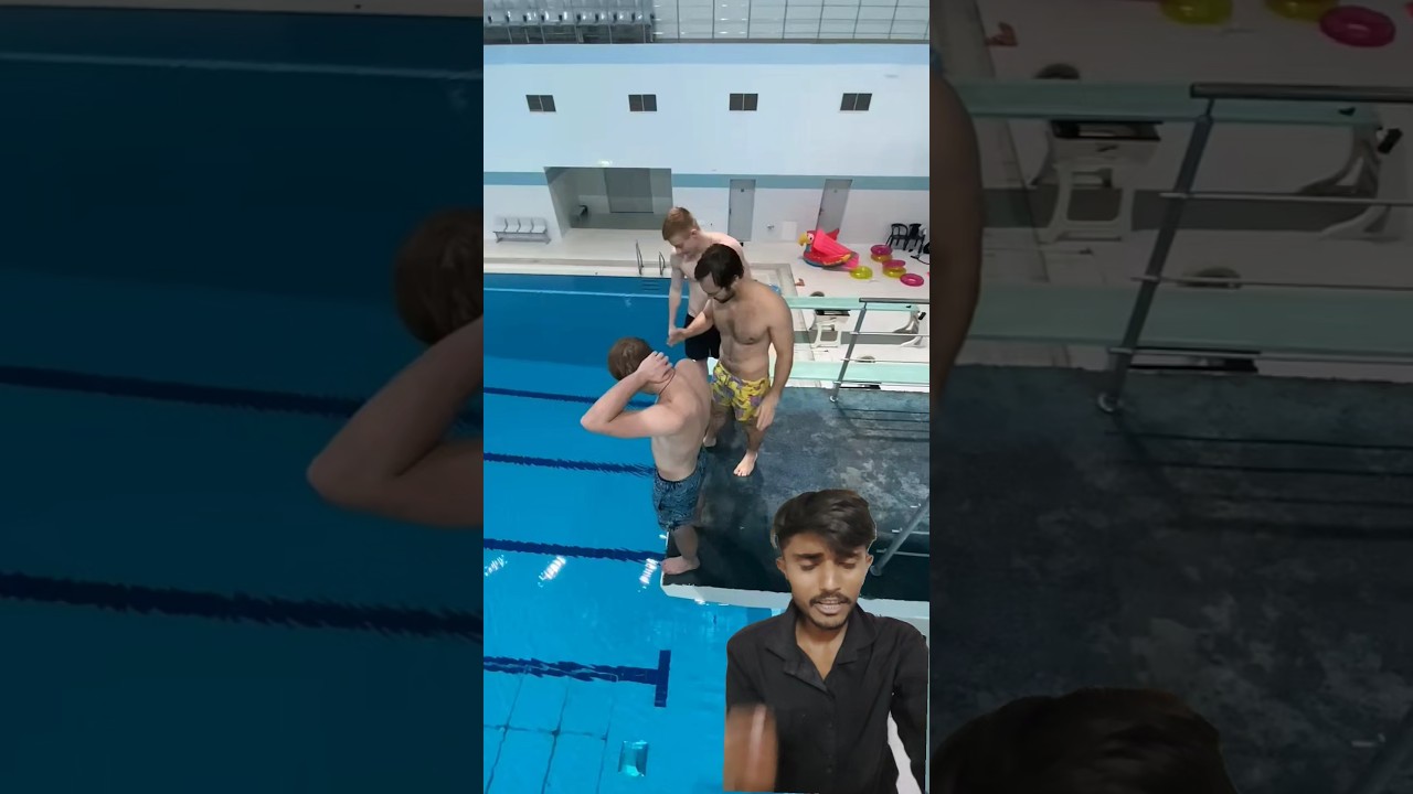 Prank went wrong in swimming pool😱😅#shorts