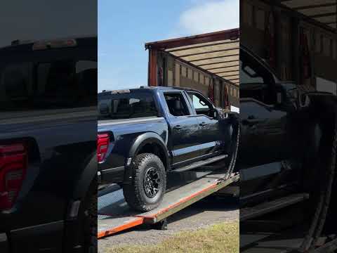 The 2024 Ford F150 Raptor R getting unloaded 😎