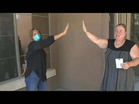 New York woman Pays It Forward to Chandler mom who helps her community