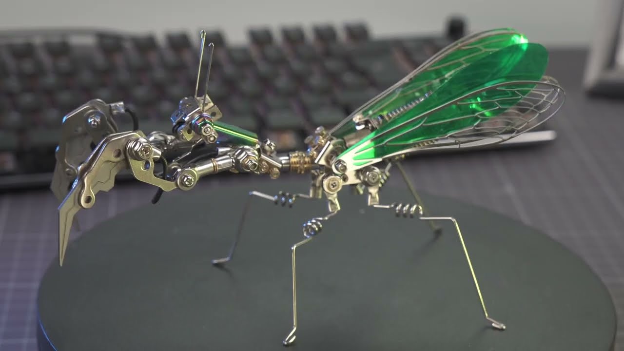 Cyberpunk Mantis - 3D Metal Model -Mecrob