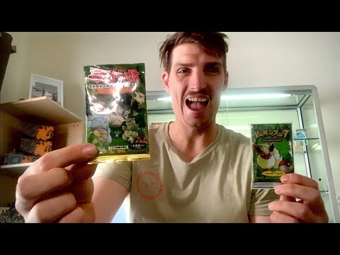 WE OPENED VINTAGE!!! V box and Japanese jungle booster opening!