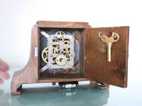 PFEILKREUZ JUNGHANS Alarm Mantel Clock Antique WOOD 1920s BELL! Germany RESTORED
