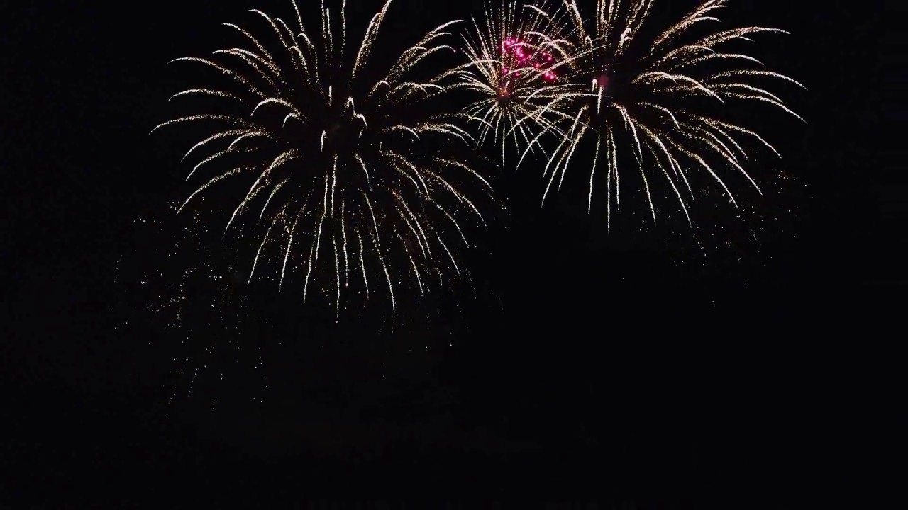 Distant Thunder Fireworks display 7/7/17 @ The Cotswolds