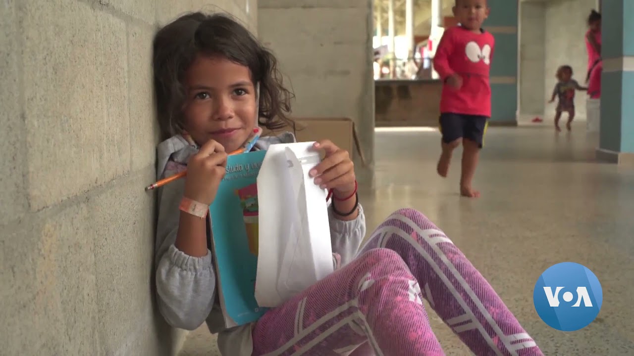 Venezuelan Nurse Helps Displaced Expats in Colombia