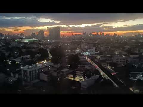 Sunset over Metro Manila in Time Lapse