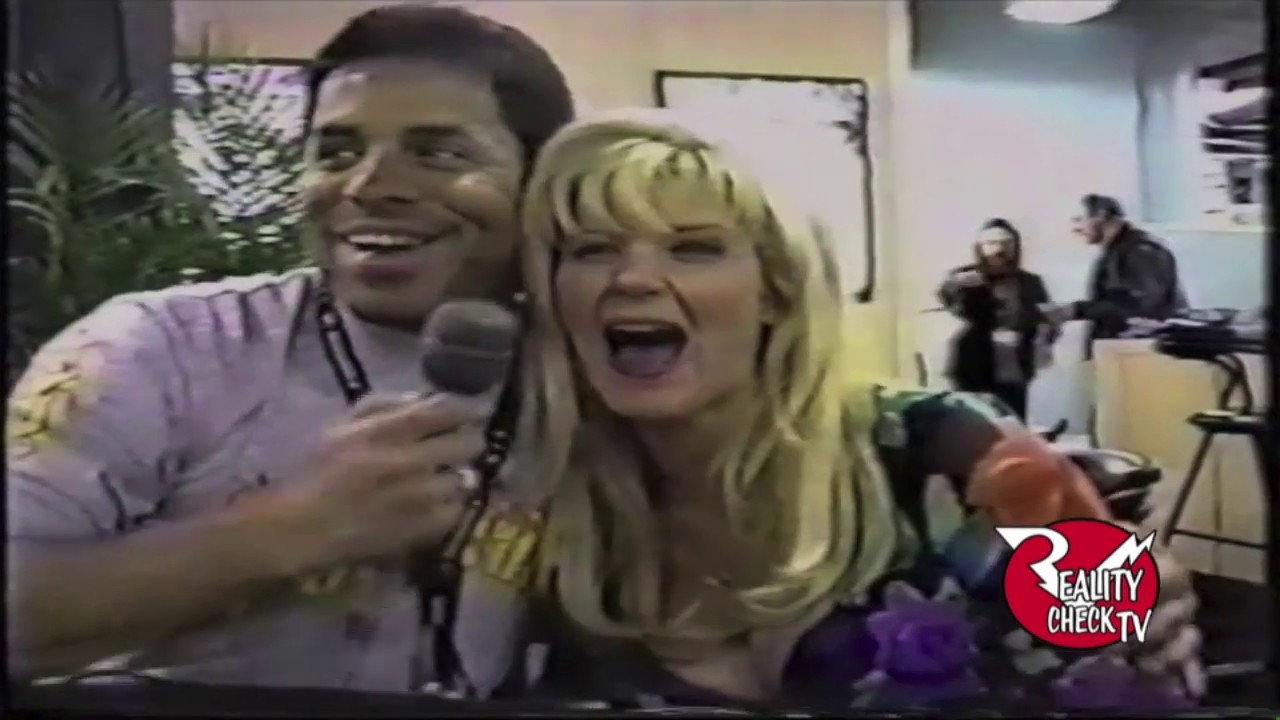 Ginger Lynn at CES(AVN) 2000