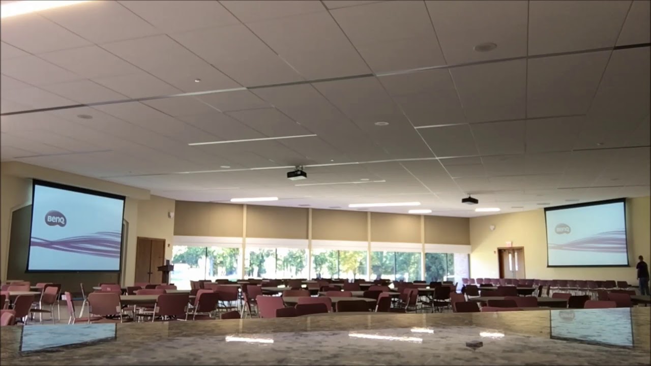 STG - Commercial Motorized Screens