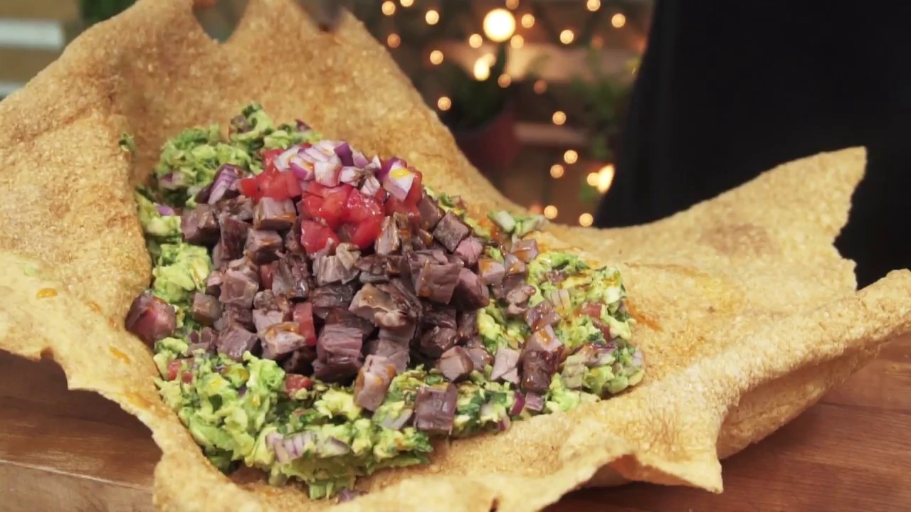 Guacamole con Arrachera sobre Chicharrón