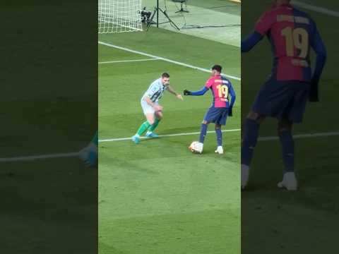 Ça devient vraiment facile pour Lamine Yamal #lamineyamal #yamal #fcbarcelona #barcelona #barca