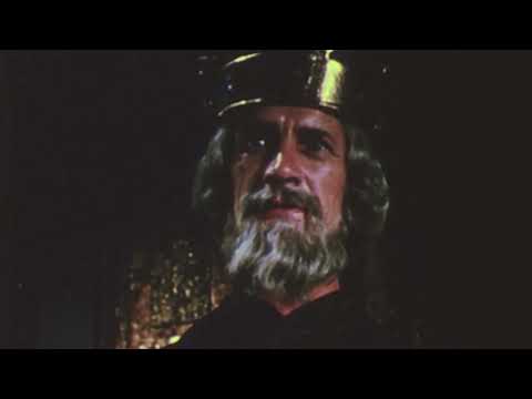 What is the complexity of power in Macbeth?