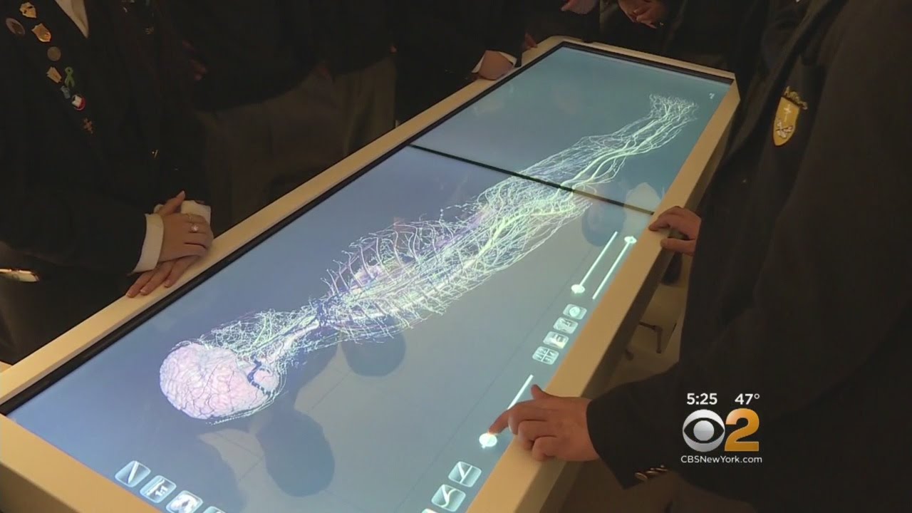 Students Test Out New Virtual Cadaver Tables
