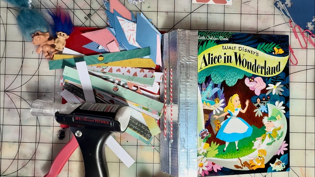 #paintingwithpaper (April 2026) @tonismagicalartsandcrafts @GwenTheTrashWitch 