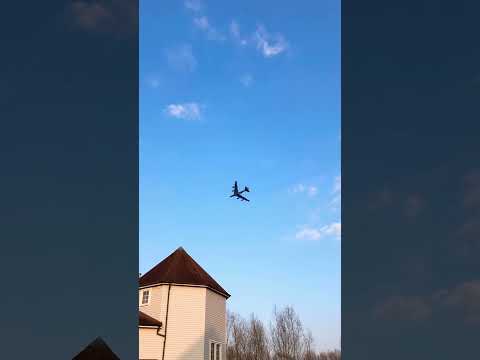 B-52 Howling on Bank Approach 🔥