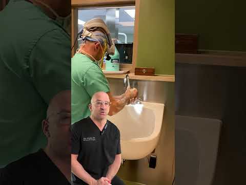How Fast Can A Surgeon Scrub-in? #shorts