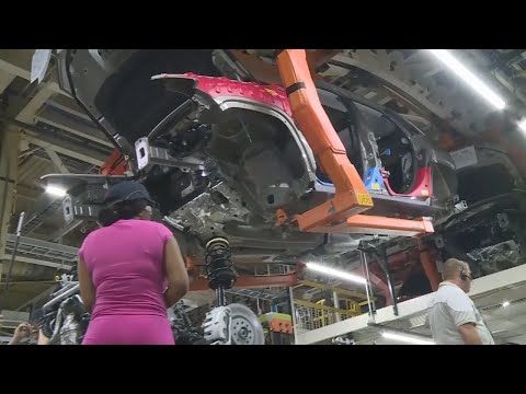 Moreno bill aims to boost U.S. auto industry