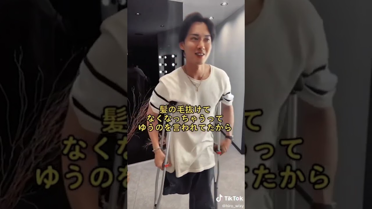 Amazing Tumblr Finds - Amputee Hairdresser (originally from TikTok) tumblr_rz18bhj0yH1tpzw5l