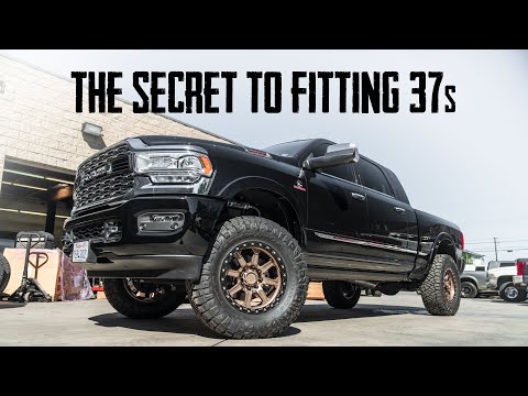 What Wheel Specs Do I Need to Fit 37's on a RAM?