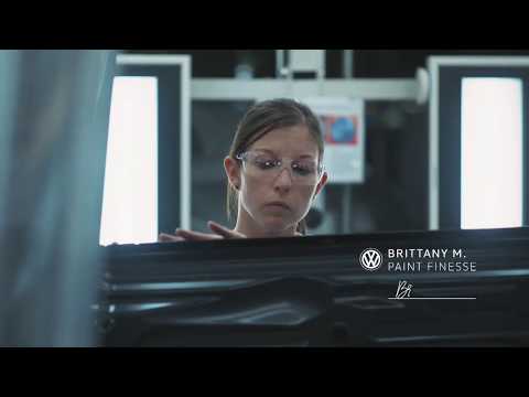 Antwerpen Volkswagen Sign Then Drive Event