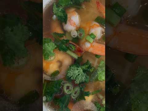what i order at a Vietnamese restaurant 🍤🍜 #shorts#foryou#food#foodie#foodlover#vietnam#yummy