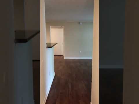 B3- 2x2 886sqft