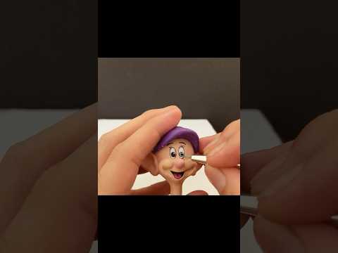Pintando o Dunga #brancadeneve #snowwhite #dopey #mickey #tutorial #sculpture #boneco #diy #disney