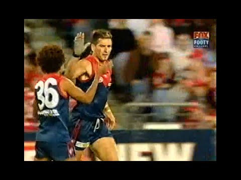 Adem Yze gives the Demons the lead in the last - Melbourne - 2004, Rd 5 v Sydney - AFL
