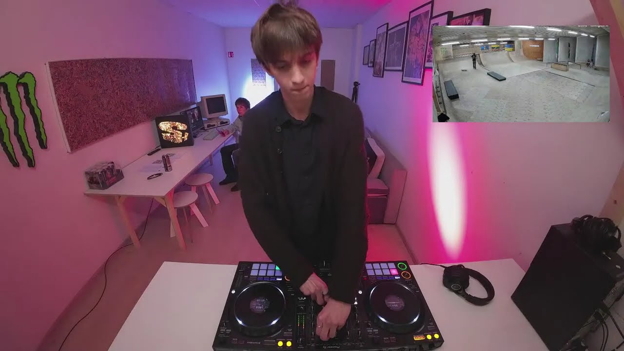 Ziogas360 x Akara // Skate Hub Radio - March 17th