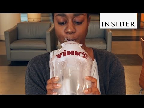 Bag Protects Your Wine While Traveling