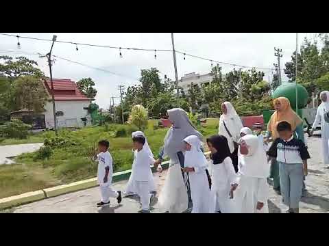 kegiatan field trip education ke taman budaya dan rumah adat Gorontalo