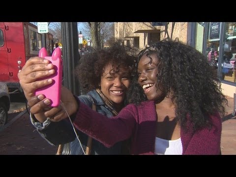 "Selfie" becomes word of the year