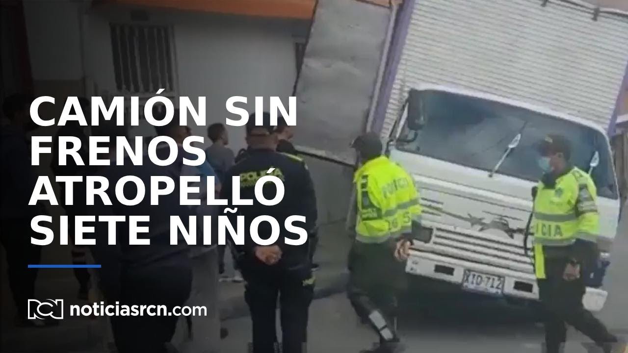 Furgón sin frenos atropelló a siete niños en la entrada de un colegio en Bogotá
