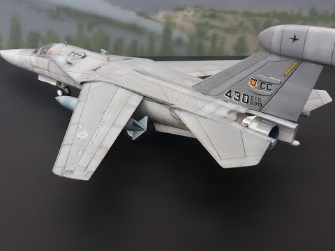 Italeri 1/72 EF-111A Raven