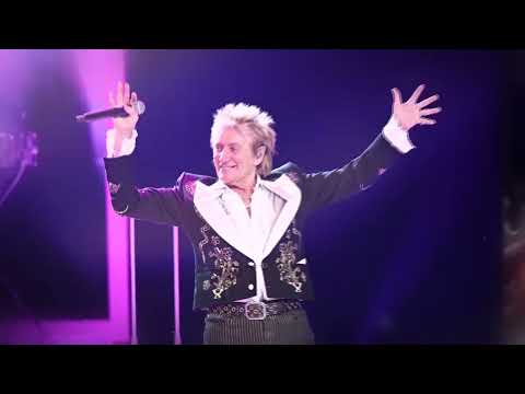 Rod Stewart's Family Presents the Lifetime Achievement Award [2025 American Music Awards]