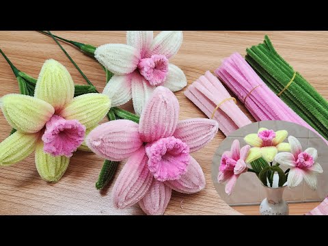 DIY Flowers: How to make a beautiful Daffodil flowers with pipe cleaner | Daffodil flowers tutorial